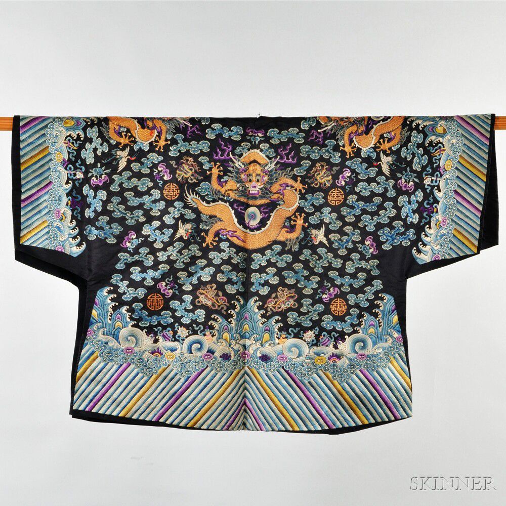 Sold at auction Short Manchu Jacket Auction Number 2843B Lot Number 382 ...