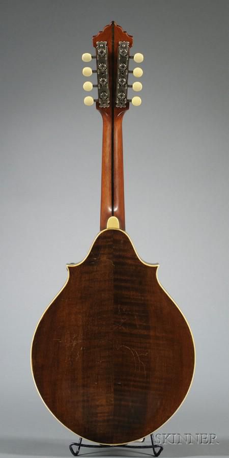 Sold at auction American Mandolin, Lyon & Healy, Chicago, c. 1920 ...
